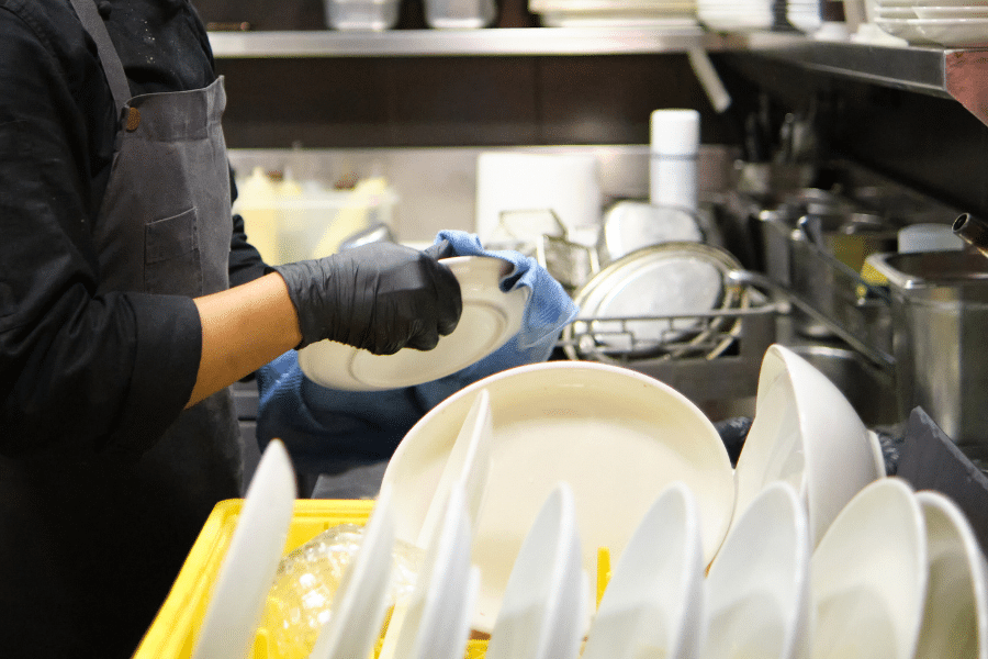 Commercial & Institutional Warewashing Solutions